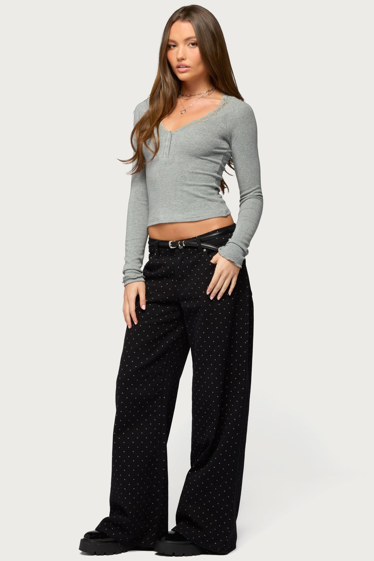 Shanah Lacey Henley Top – Edikted UK