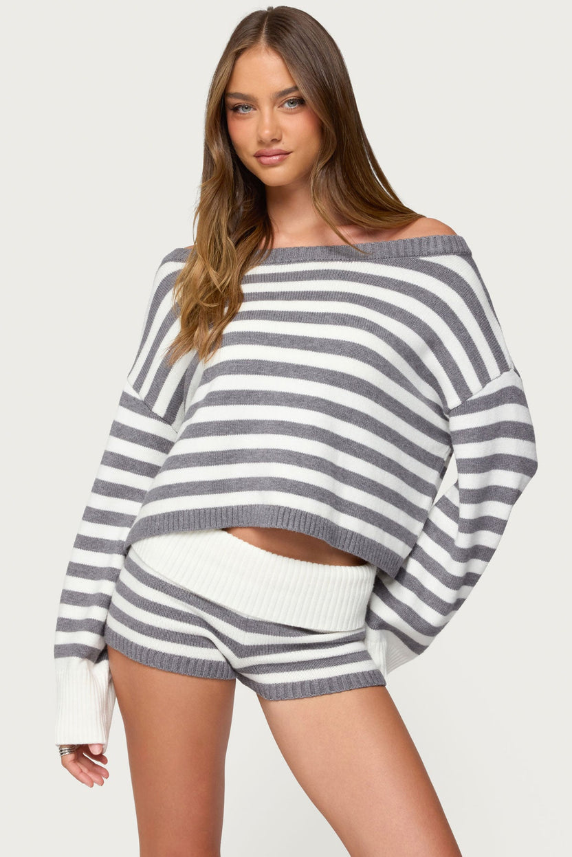 Saphi Striped Oversized Knit Sweater – Edikted UK