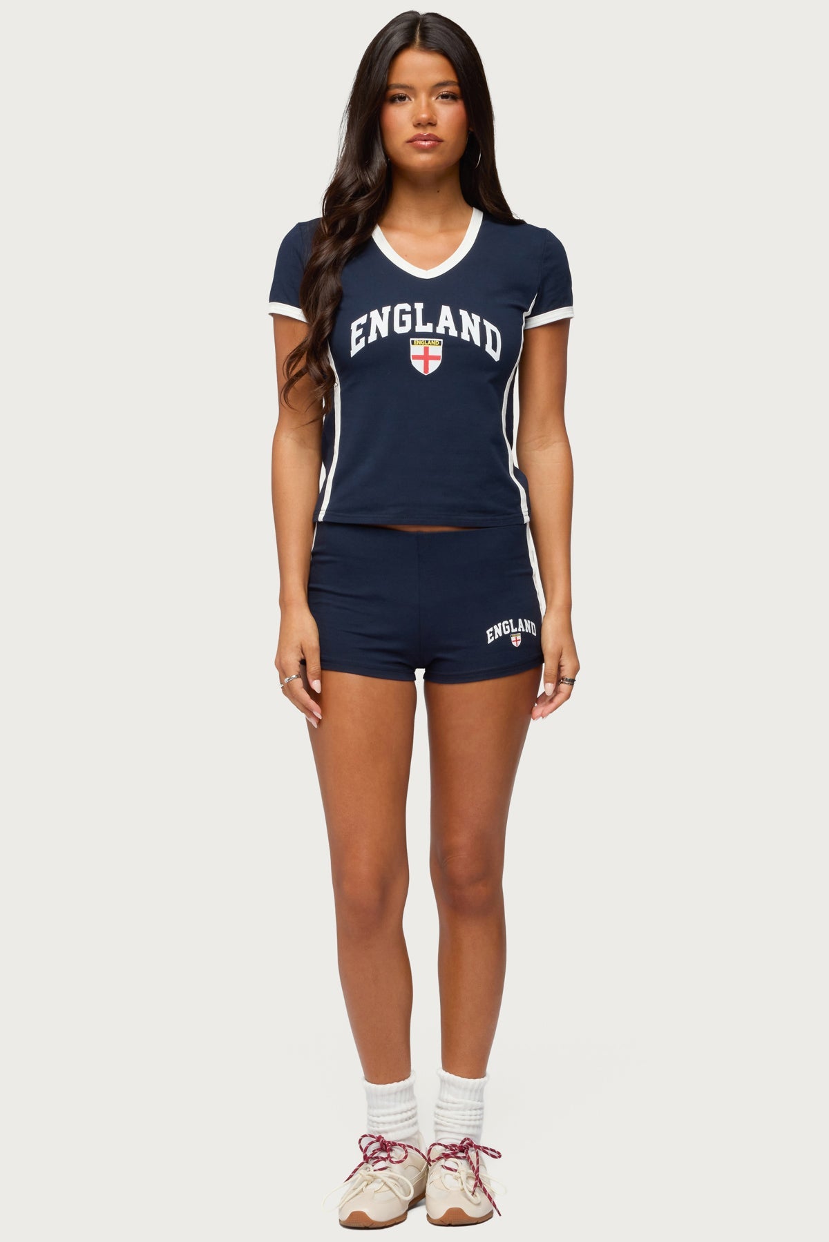 England Girl V Neck T Shirt – Edikted UK