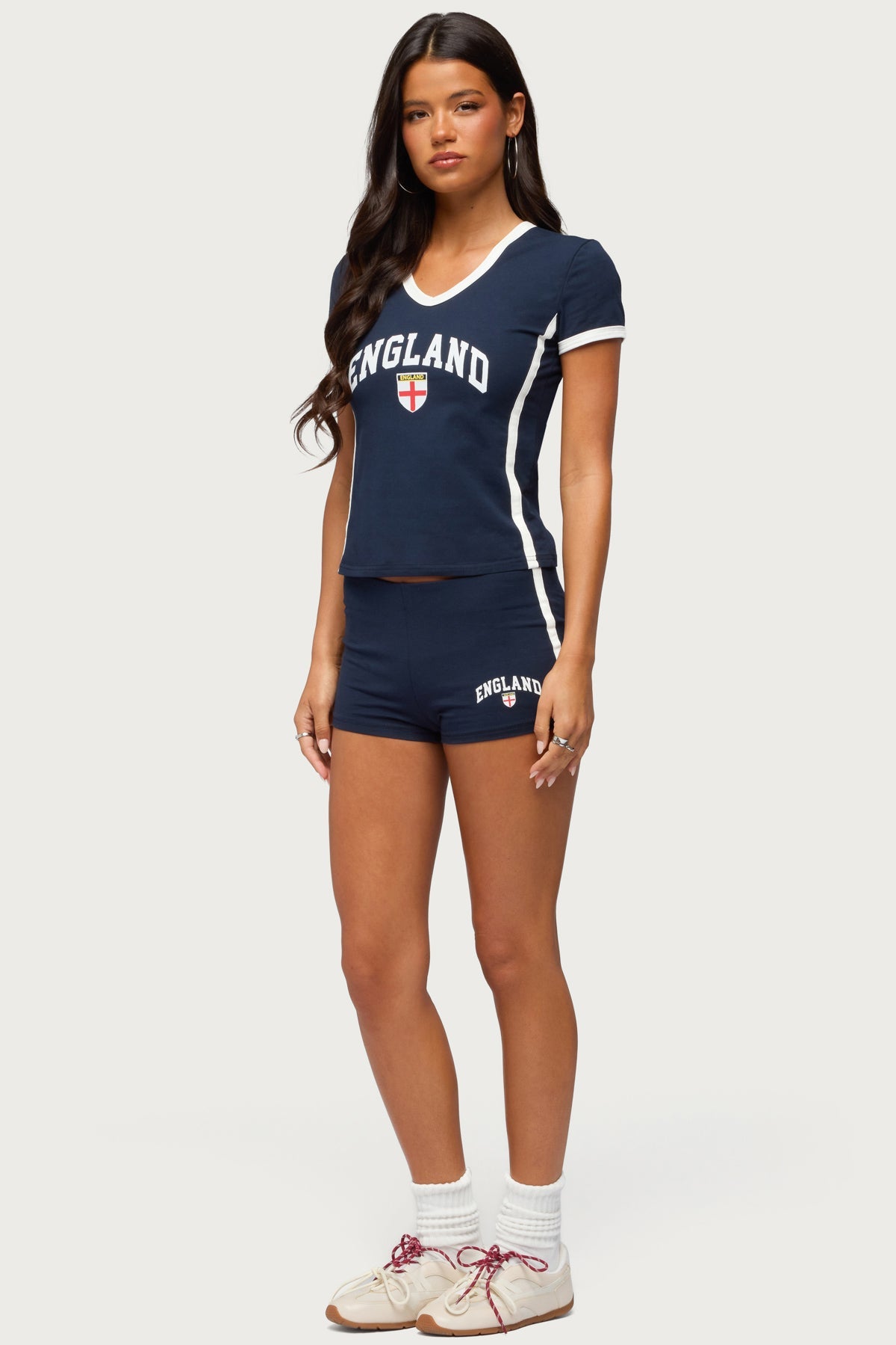 England Girl V Neck T Shirt – Edikted UK